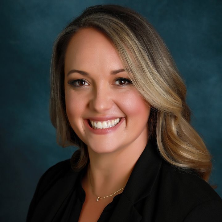 Real Estate agent near Queensbury , NY 12804