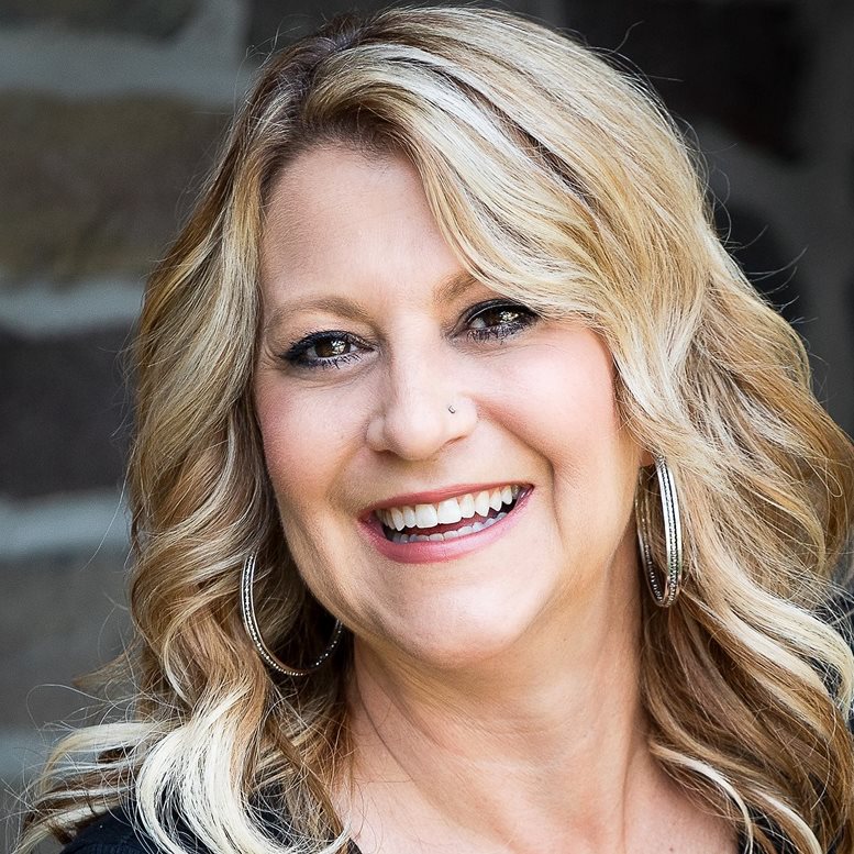 Real Estate agent near Canfield, OH 44406