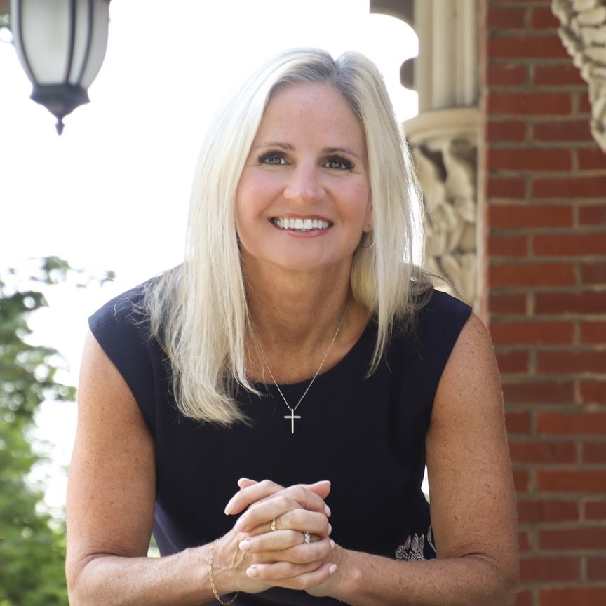 Real Estate agent near Warren, OH 44484